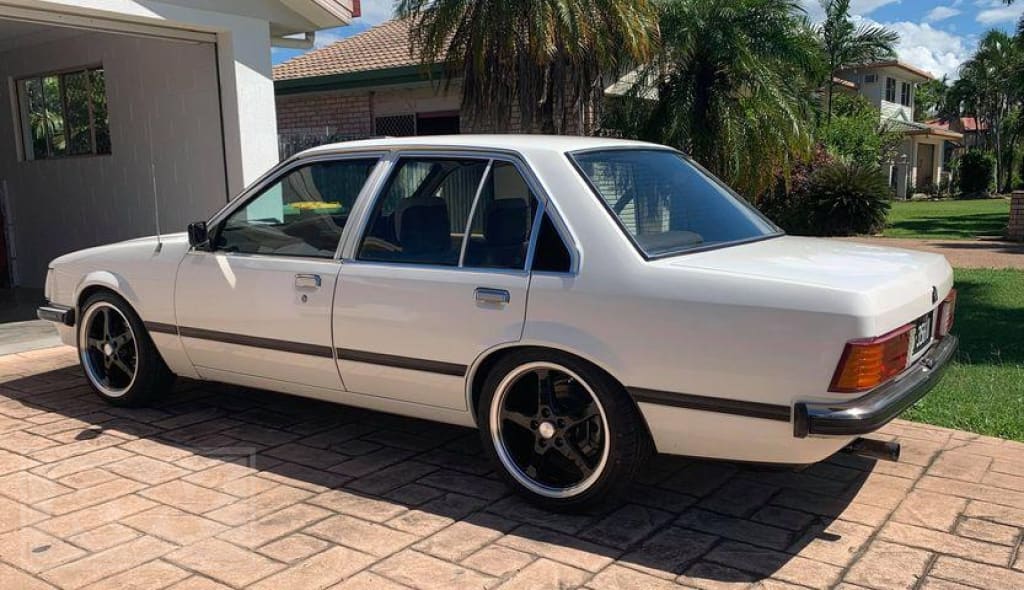 WALKINSHAW | HSV VL Group A SS WALKINSHAW 18 inch Black REPLICA Wheel ...